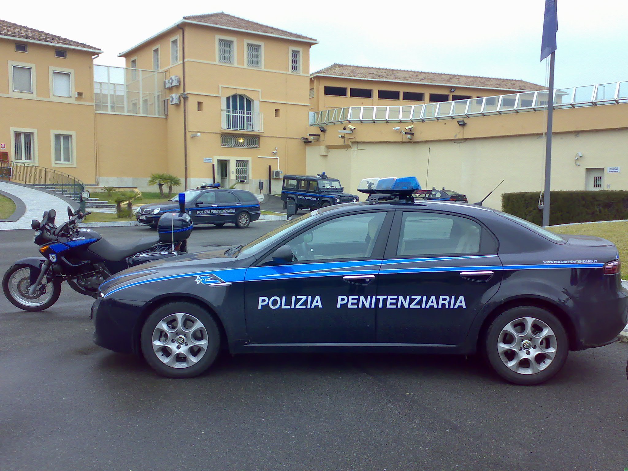 Un tânăr ROMÂN ȘI-A PUS CAPĂT ZILELOR într-o închisoare din Italia ...